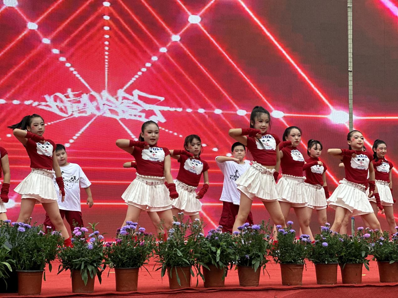 耒阳市实验小学：精彩六一，"艺"起成长-县市信息-衡阳市教育局